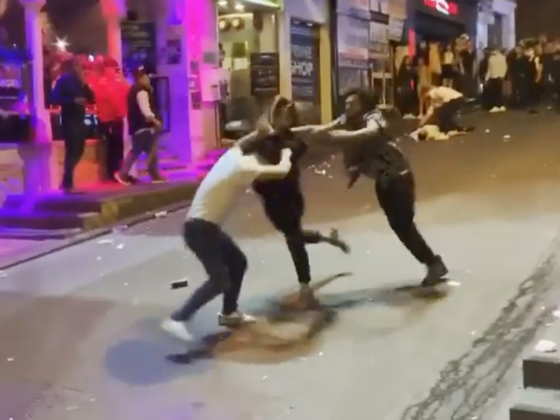 南亞VS港男 蘭桂坊雙打MMA (BOLDBOX)