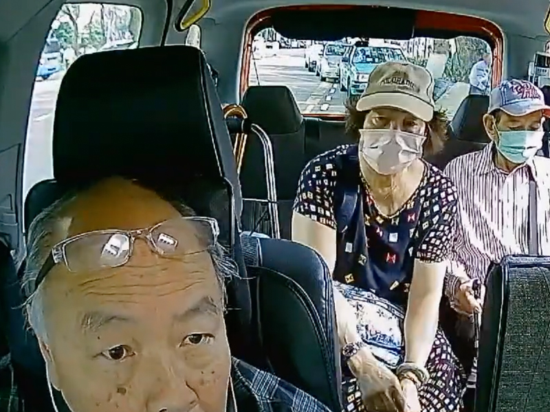 籃球教練 (郭Sir) 與女學生 (BOLDBOX)